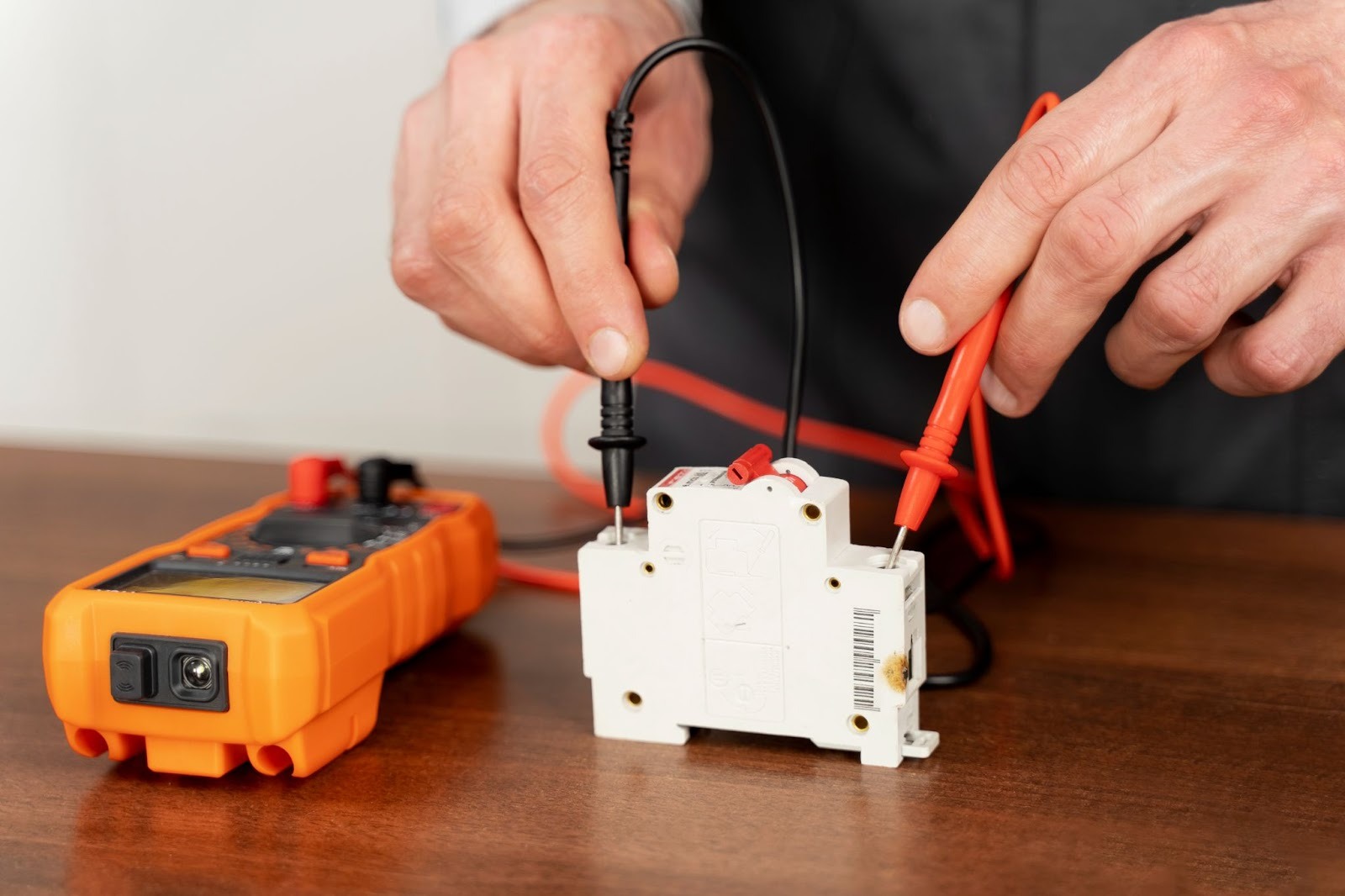 Step-by-Step Guide: How to Test a Contactor